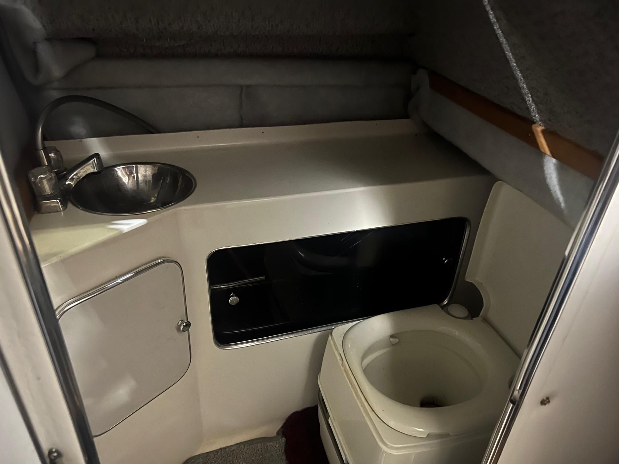 Renken 2500 Classic, For Sale, Manitowoc Marina, WI